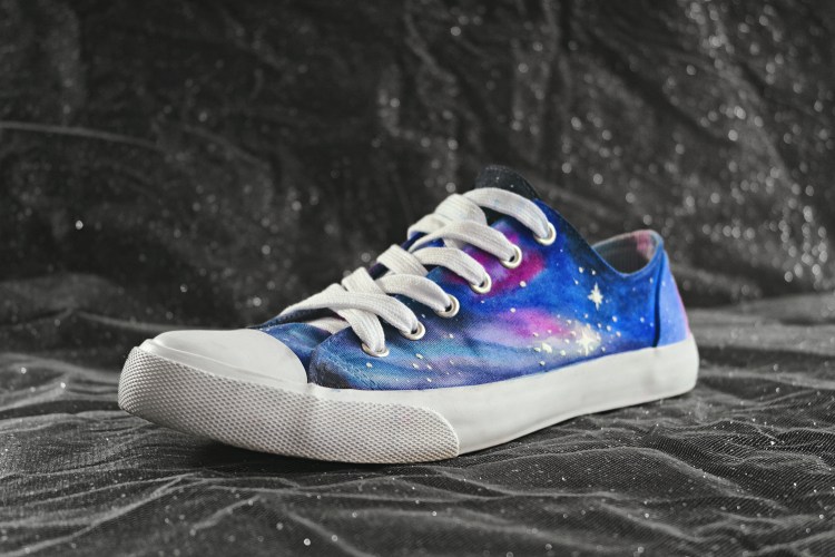 DIY Galaxy Shoes – Holy Homesteading